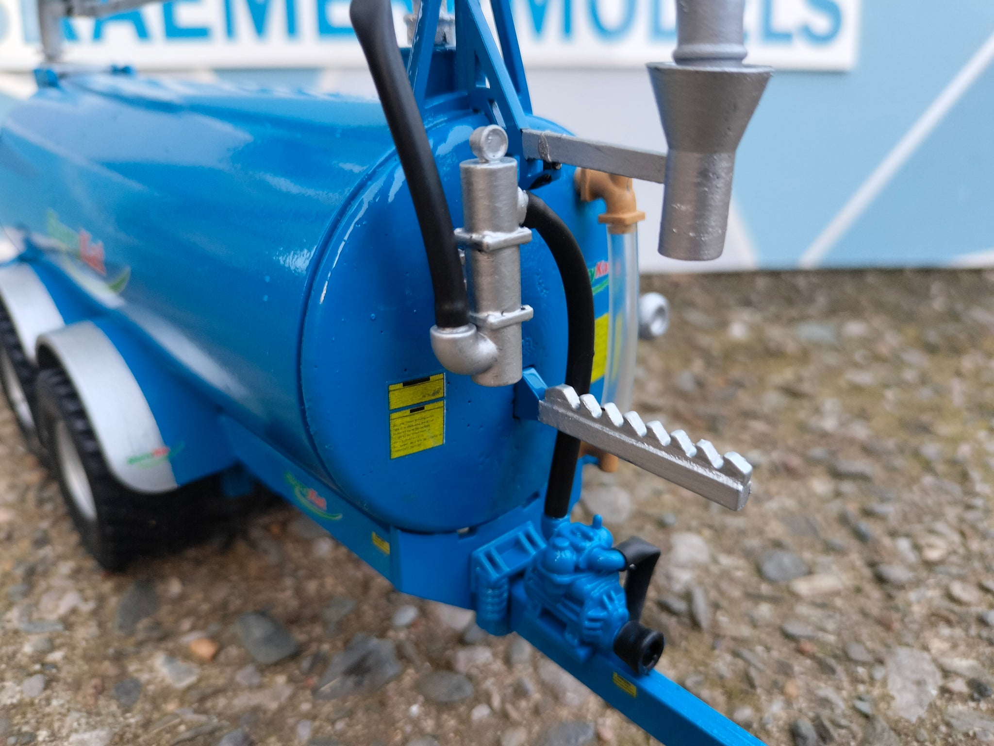 1:32 SlurryKat Over-Hedge Boom Kit for Tandem Axle Slurry Tanker Model ...