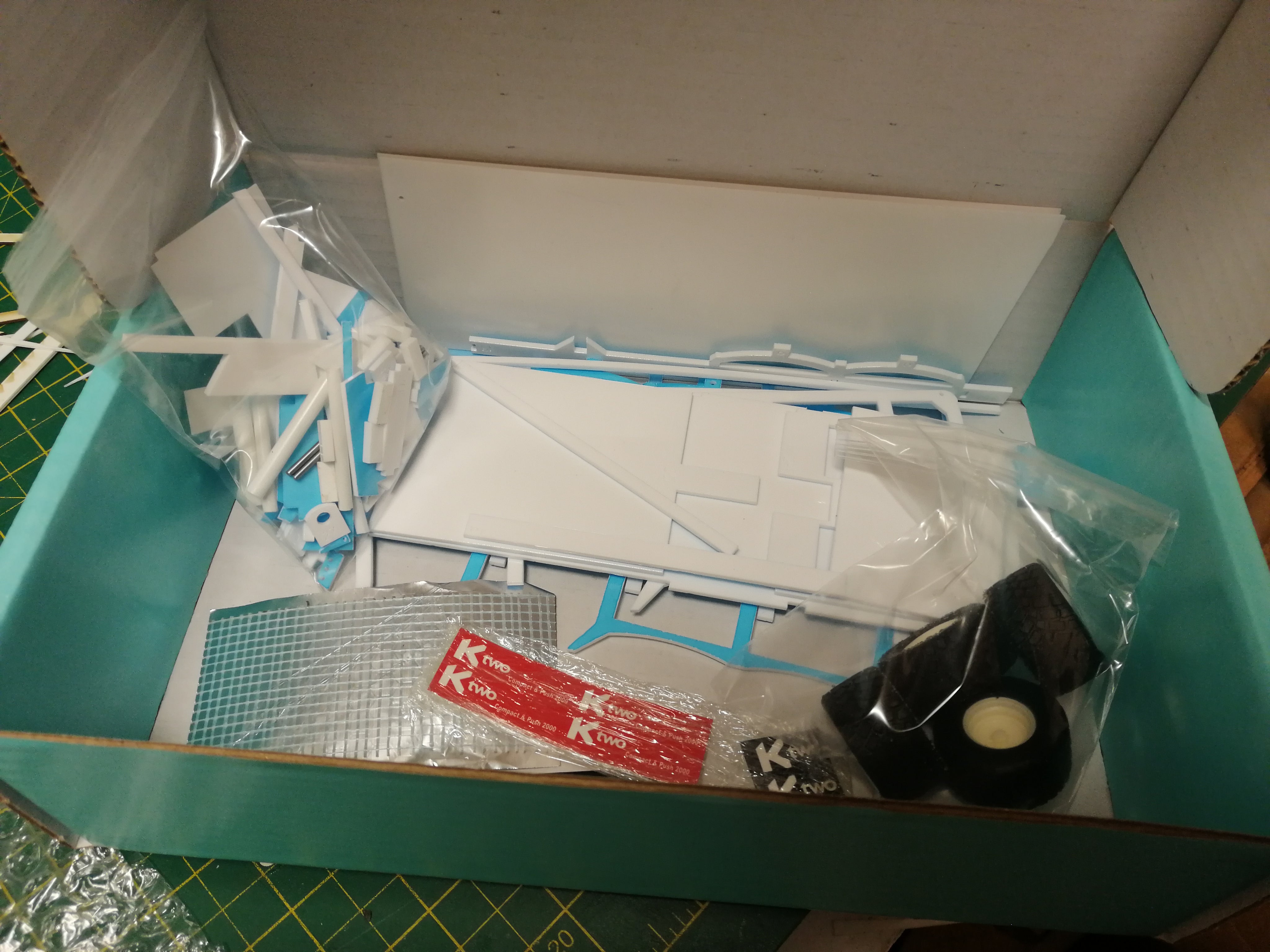 1:32 KTwo Compact and Push Roadeo Silage Trailer Kit – braemeremodels